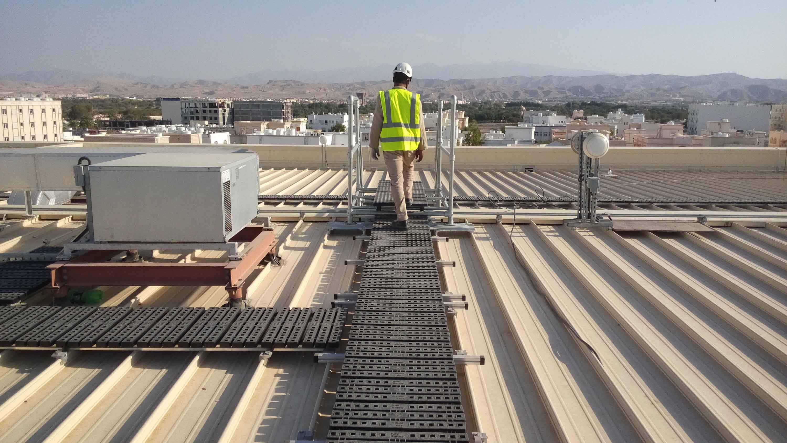 Safety Solutions for Rooftop Fall Protection - Kee Safety