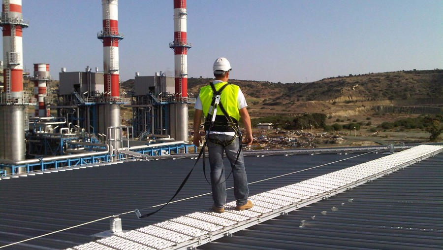 Fall Protection and Safe Access for the Oil & Gas Industry - Kee Safety